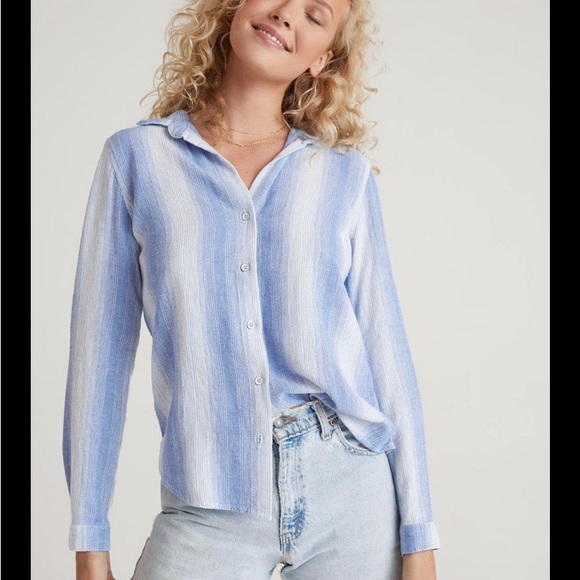 Bella Dahl | Tops | Bella Dahl Bluewhite Striped Long Sleeve Button Up ...